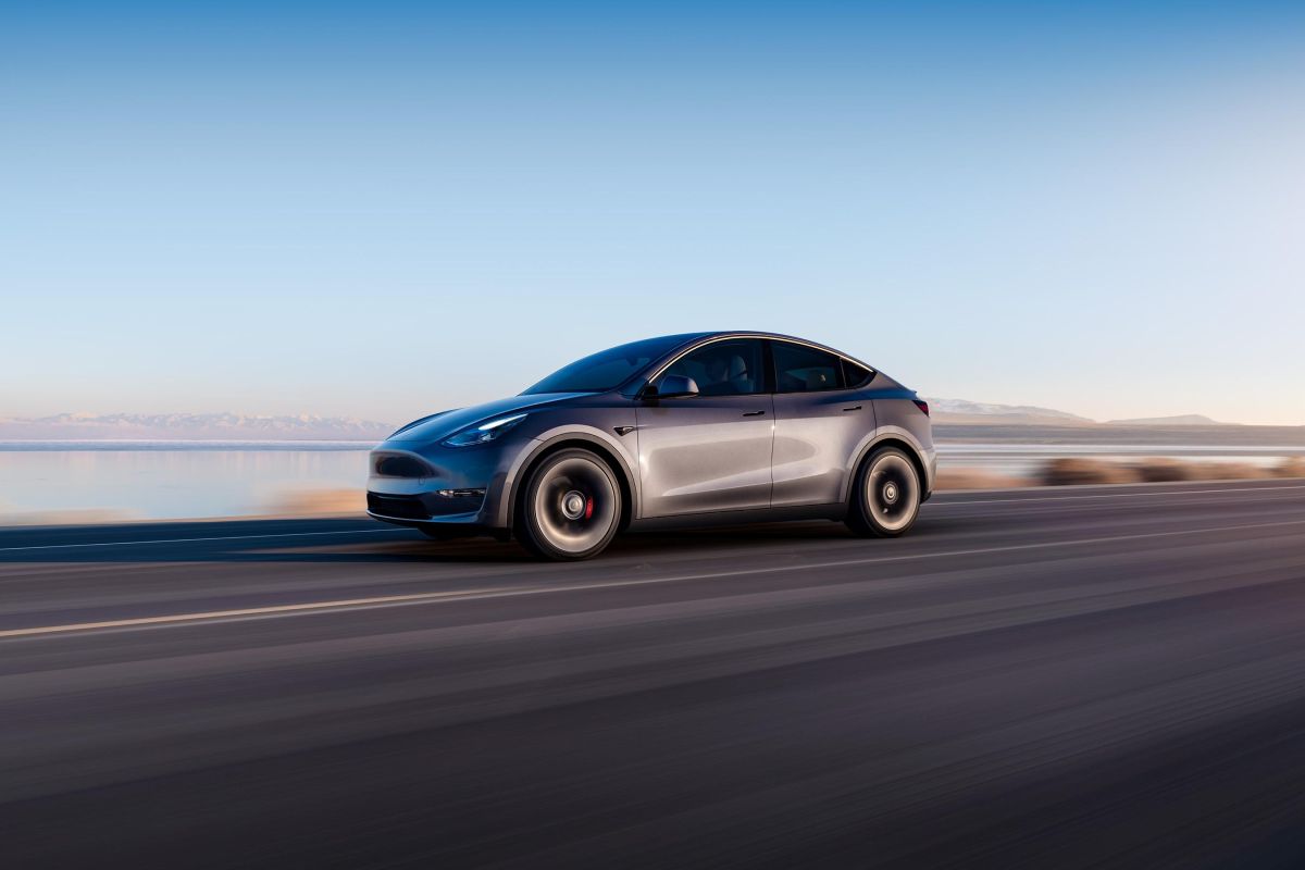 Mobil Pintar Tesla: Menjelajahi Masa Depan Transportasi Cerdas ...